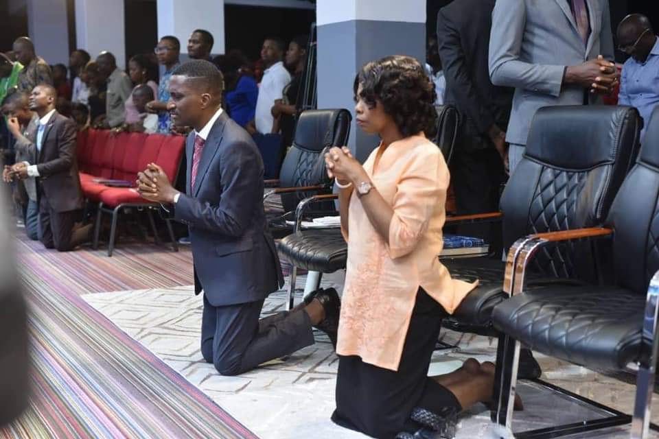 HAPPY 24th WEDDING ANNIVERSARY TO PASTOR AND PASTOR MRS KOREDE KOMAIYA ...