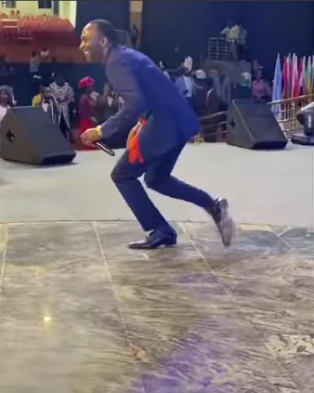 DR PAUL ENENCHE'S HOLY GHOST FILLED DANCE STEPS - Church Gist